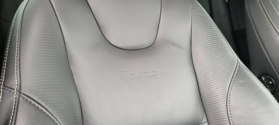 Balts Volvo XC60 2013 Rīga, ar dzinēja tilpumu 2.40 L un nobraukumu 280 tūkst. km par 11900 €, foto 21 vietnē AUTOMOTO.COM.LV
