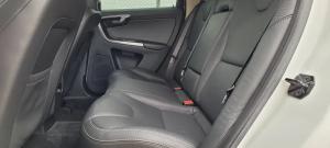 Balts Volvo XC60 2013 Rīga, ar dzinēja tilpumu 2.40 L un nobraukumu 280 tūkst. km par 11900 €, foto 28 vietnē AUTOMOTO.COM.LV