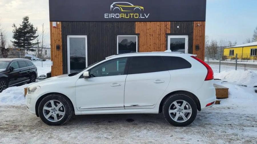 Balts Volvo XC60 2013 Rīga, ar dzinēja tilpumu 2.40 L un nobraukumu 311 tūkst. km par 9990 €, foto 1 vietnē AUTOMOTO.COM.LV