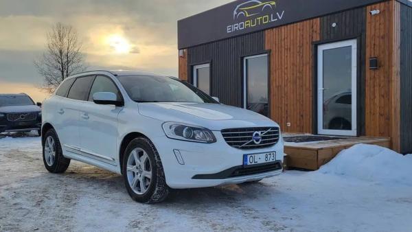 Balts Volvo XC60 2013 Rīga, ar dzinēja tilpumu 2.40 L un nobraukumu 311 tūkst. km par 9990 €, foto 3 vietnē AUTOMOTO.COM.LV