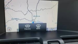 Balts Volvo XC60 2013 Rīga, ar dzinēja tilpumu 2.40 L un nobraukumu 311 tūkst. km par 9990 €, foto 15 vietnē AUTOMOTO.COM.LV
