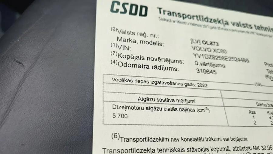Balts Volvo XC60 2013 Rīga, ar dzinēja tilpumu 2.40 L un nobraukumu 311 tūkst. km par 9990 €, foto 27 vietnē AUTOMOTO.COM.LV