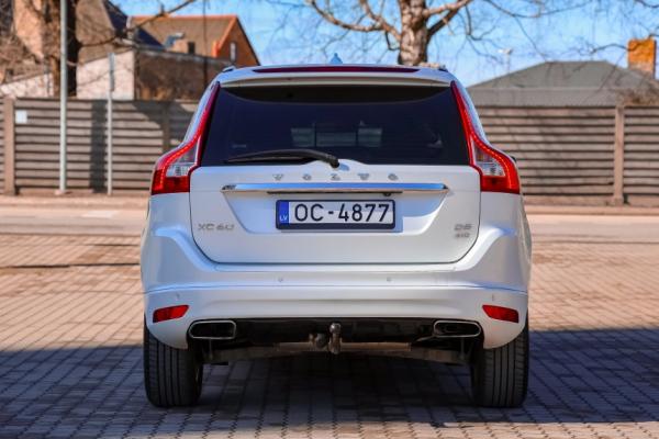 Balts Volvo XC60 2013 Rīga, ar dzinēja tilpumu 2.40 L un nobraukumu 0 tūkst. km par 14750 €, foto 6 vietnē AUTOMOTO.COM.LV
