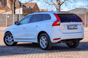 Balts Volvo XC60 2013 Rīga, ar dzinēja tilpumu 2.40 L un nobraukumu 0 tūkst. km par 14750 €, foto 8 vietnē AUTOMOTO.COM.LV