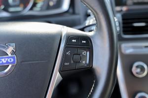 Balts Volvo XC60 2013 Rīga, ar dzinēja tilpumu 2.40 L un nobraukumu 0 tūkst. km par 14750 €, foto 29 vietnē AUTOMOTO.COM.LV