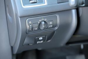 Balts Volvo XC60 2013 Rīga, ar dzinēja tilpumu 2.40 L un nobraukumu 0 tūkst. km par 14750 €, foto 31 vietnē AUTOMOTO.COM.LV