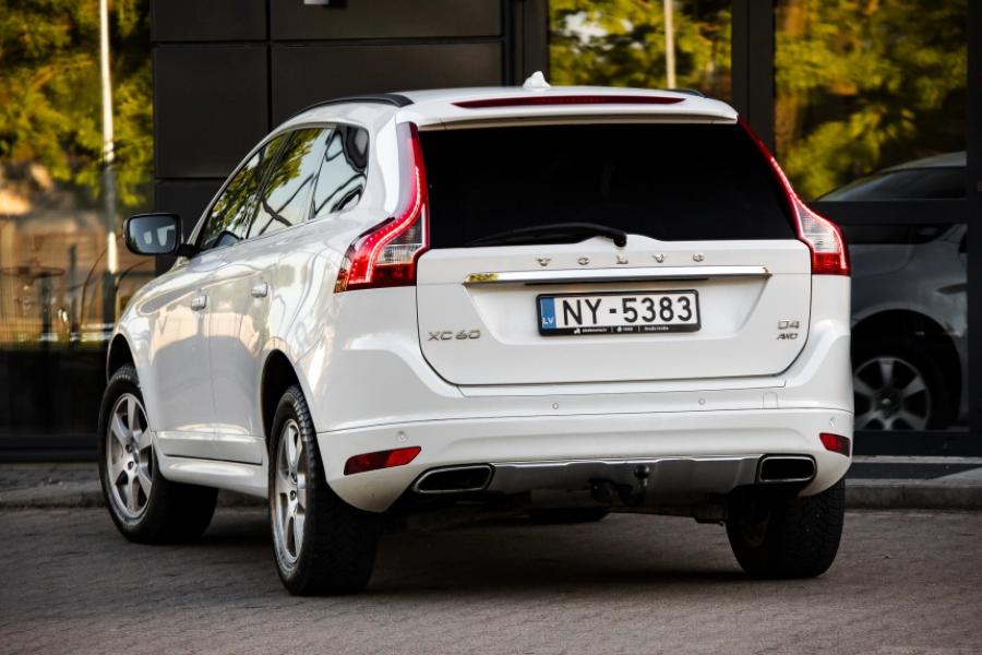 Balts Volvo XC60 2013 Rīga, ar dzinēja tilpumu 2.40 L un nobraukumu 255 tūkst. km par 12990 €, foto 15 vietnē AUTOMOTO.COM.LV