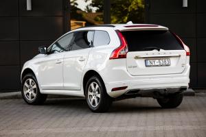 Balts Volvo XC60 2013 Rīga, ar dzinēja tilpumu 2.40 L un nobraukumu 255 tūkst. km par 12990 €, foto 17 vietnē AUTOMOTO.COM.LV