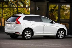 Balts Volvo XC60 2013 Rīga, ar dzinēja tilpumu 2.40 L un nobraukumu 255 tūkst. km par 12990 €, foto 22 vietnē AUTOMOTO.COM.LV