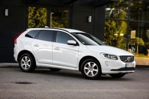 Balts Volvo XC60 2013 Rīga, ar dzinēja tilpumu 2.40 L un nobraukumu 255 tūkst. km par 12990 €, foto 33 vietnē AUTOMOTO.COM.LV