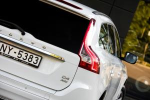 Balts Volvo XC60 2013 Rīga, ar dzinēja tilpumu 2.40 L un nobraukumu 255 tūkst. km par 12990 €, foto 41 vietnē AUTOMOTO.COM.LV