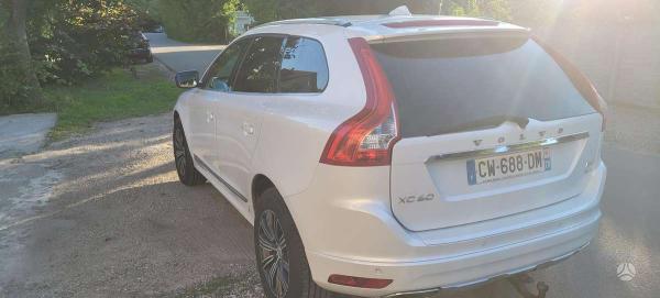 Balts Volvo XC60 2013 Kauņa, ar dzinēja tilpumu 2.40 L un nobraukumu 281 tūkst. km par 10150 €, foto 7 vietnē AUTOMOTO.COM.LV