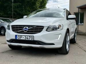 White Volvo XC60 2013 in Riga, with an engine capacity of 2.40 L and mileage of 213 thousand km for 2000 €, photo 3 on AUTOMOTO.COM.LV