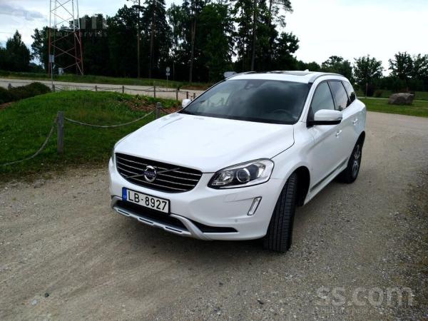 White Volvo XC60 2013 in Riga, with an engine capacity of 2.40 L and mileage of 288 thousand km for 13300 €, photo 2 on AUTOMOTO.COM.LV