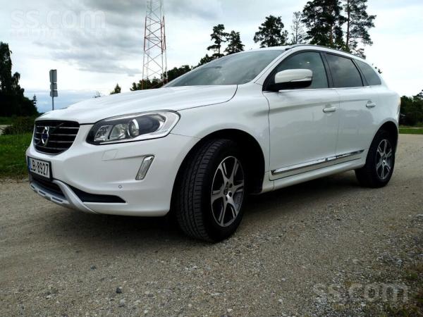 White Volvo XC60 2013 in Riga, with an engine capacity of 2.40 L and mileage of 288 thousand km for 13300 €, photo 3 on AUTOMOTO.COM.LV