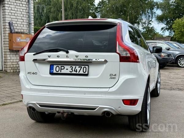 White Volvo XC60 2013 in Riga, with an engine capacity of 2.40 L and mileage of 0 thousand km for 9500 €, photo 4 on AUTOMOTO.COM.LV
