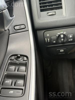 Balts Volvo XC60 2013 Rīga, ar dzinēja tilpumu 2.40 L un nobraukumu 0 tūkst. km par 9500 €, foto 15 vietnē AUTOMOTO.COM.LV