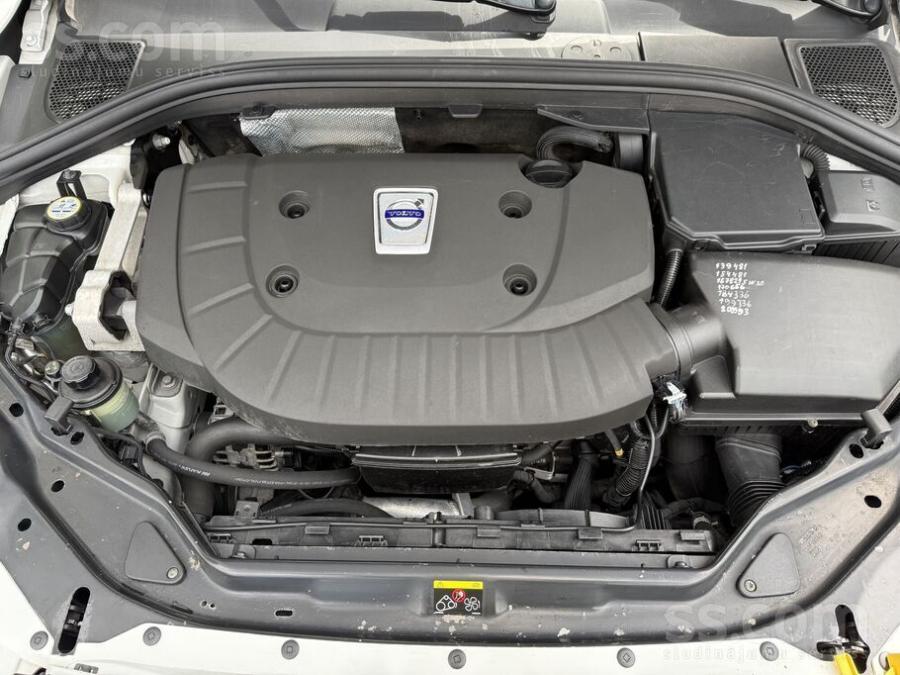 Balts Volvo XC60 2013 Rīga, ar dzinēja tilpumu 2.40 L un nobraukumu 0 tūkst. km par 9500 €, foto 16 vietnē AUTOMOTO.COM.LV