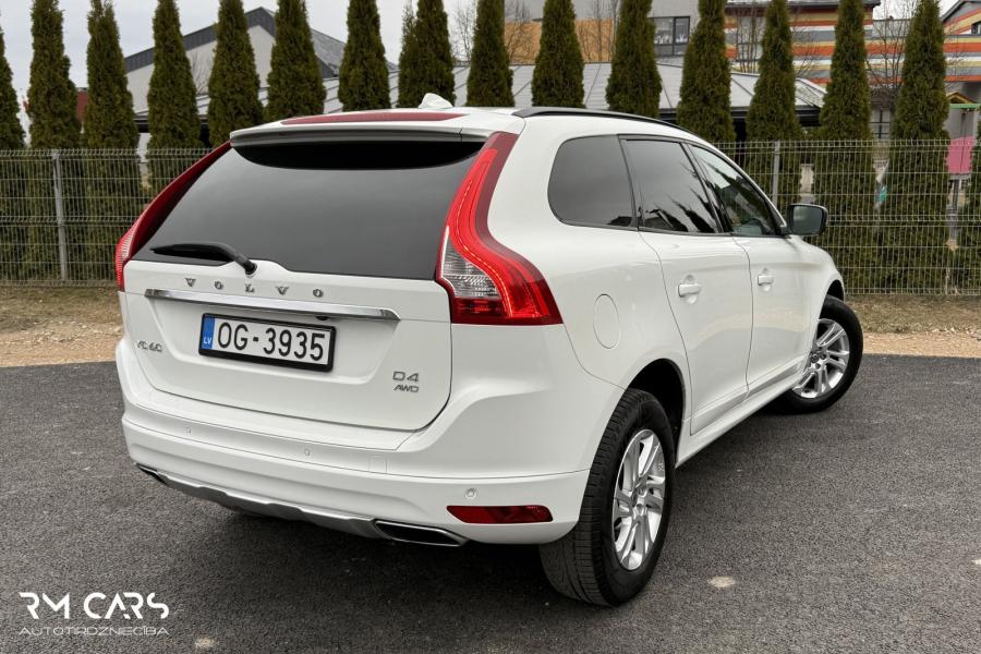 Balts Volvo XC60 2013 Jelgava, ar dzinēja tilpumu 2.40 L un nobraukumu 210 tūkst. km par 11950 €, foto 4 vietnē AUTOMOTO.COM.LV