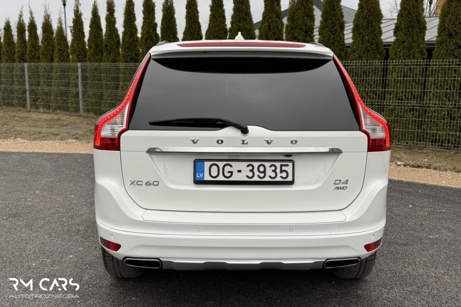 Balts Volvo XC60 2013 Jelgava, ar dzinēja tilpumu 2.40 L un nobraukumu 210 tūkst. km par 11950 €, foto 6 vietnē AUTOMOTO.COM.LV