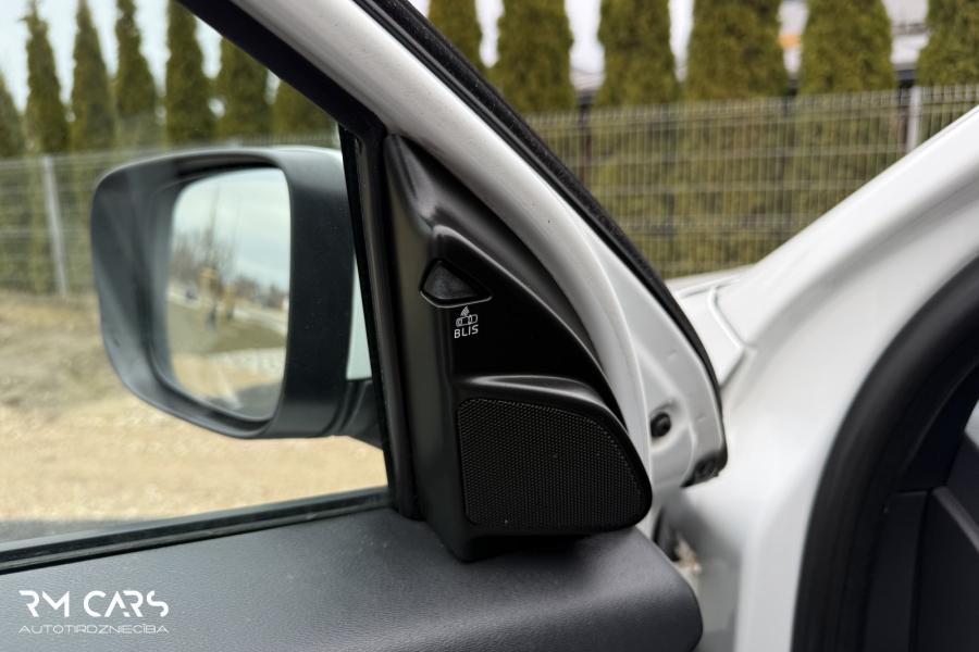 Balts Volvo XC60 2013 Jelgava, ar dzinēja tilpumu 2.40 L un nobraukumu 210 tūkst. km par 11950 €, foto 23 vietnē AUTOMOTO.COM.LV