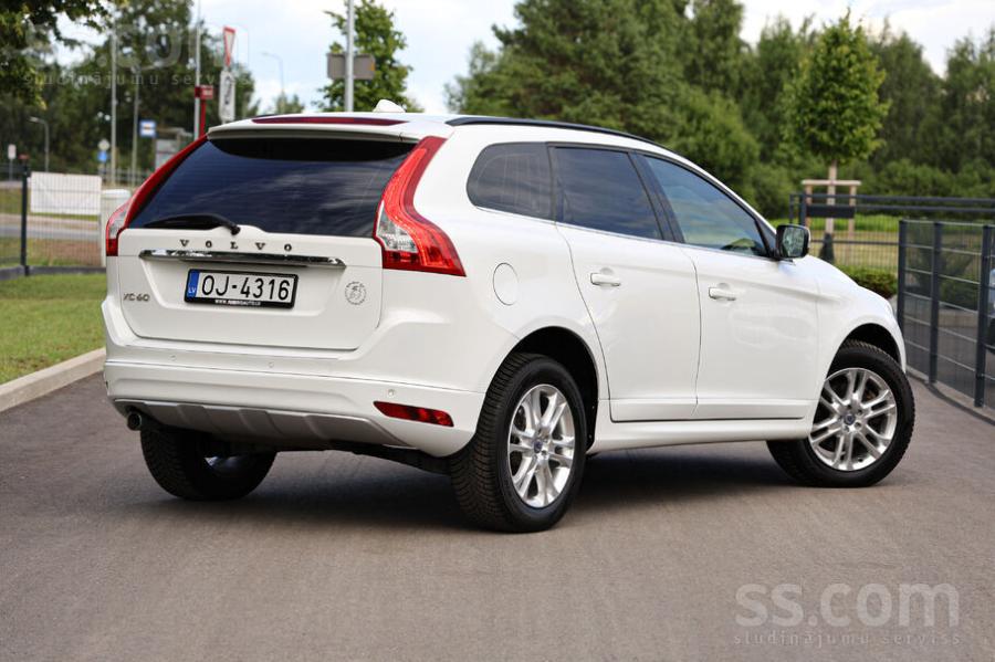 Balts Volvo XC60 2013 Jelgava, ar dzinēja tilpumu 2.00 L un nobraukumu 0 tūkst. km par 11990 €, foto 5 vietnē AUTOMOTO.COM.LV