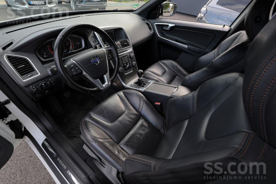 Balts Volvo XC60 2013 Jelgava, ar dzinēja tilpumu 2.00 L un nobraukumu 0 tūkst. km par 11990 €, foto 9 vietnē AUTOMOTO.COM.LV