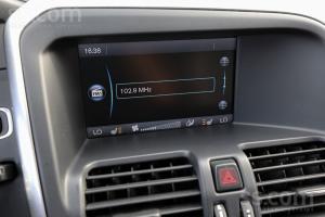 Balts Volvo XC60 2013 Jelgava, ar dzinēja tilpumu 2.00 L un nobraukumu 0 tūkst. km par 11990 €, foto 14 vietnē AUTOMOTO.COM.LV