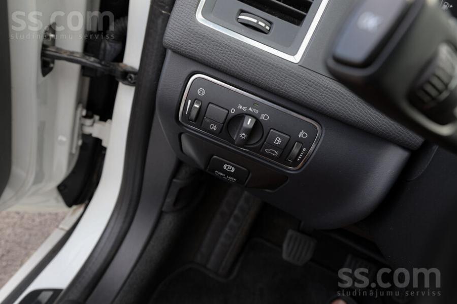 Balts Volvo XC60 2013 Jelgava, ar dzinēja tilpumu 2.00 L un nobraukumu 0 tūkst. km par 11990 €, foto 21 vietnē AUTOMOTO.COM.LV