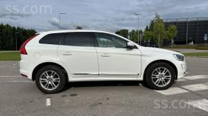 Balts Volvo XC60 2013 Cēsis, ar dzinēja tilpumu 2.00 L un nobraukumu 326 tūkst. km par 10700 €, foto 8 vietnē AUTOMOTO.COM.LV