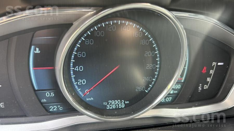 Balts Volvo XC60 2013 Cēsis, ar dzinēja tilpumu 2.00 L un nobraukumu 326 tūkst. km par 10700 €, foto 12 vietnē AUTOMOTO.COM.LV