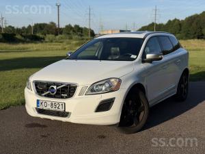 Balts Volvo XC60 2013 Liepāja, ar dzinēja tilpumu 2.40 L un nobraukumu 283 tūkst. km par 9900 €, foto  vietnē AUTOMOTO.COM.LV