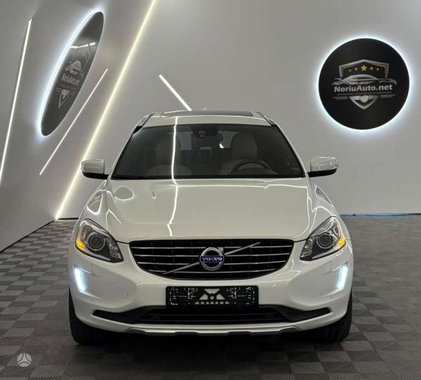 White Volvo XC60 2013 in Marijampole, with an engine capacity of 2.40 L and mileage of 284 thousand km for 12750 €, photo 4 on AUTOMOTO.COM.LV