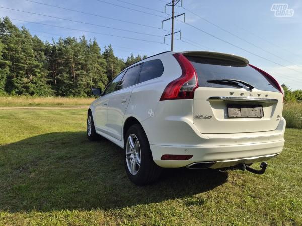 Balts Volvo XC60 2013 Ignalina, ar dzinēja tilpumu 2.40 L un nobraukumu 354 tūkst. km par 11000 €, foto 4 vietnē AUTOMOTO.COM.LV