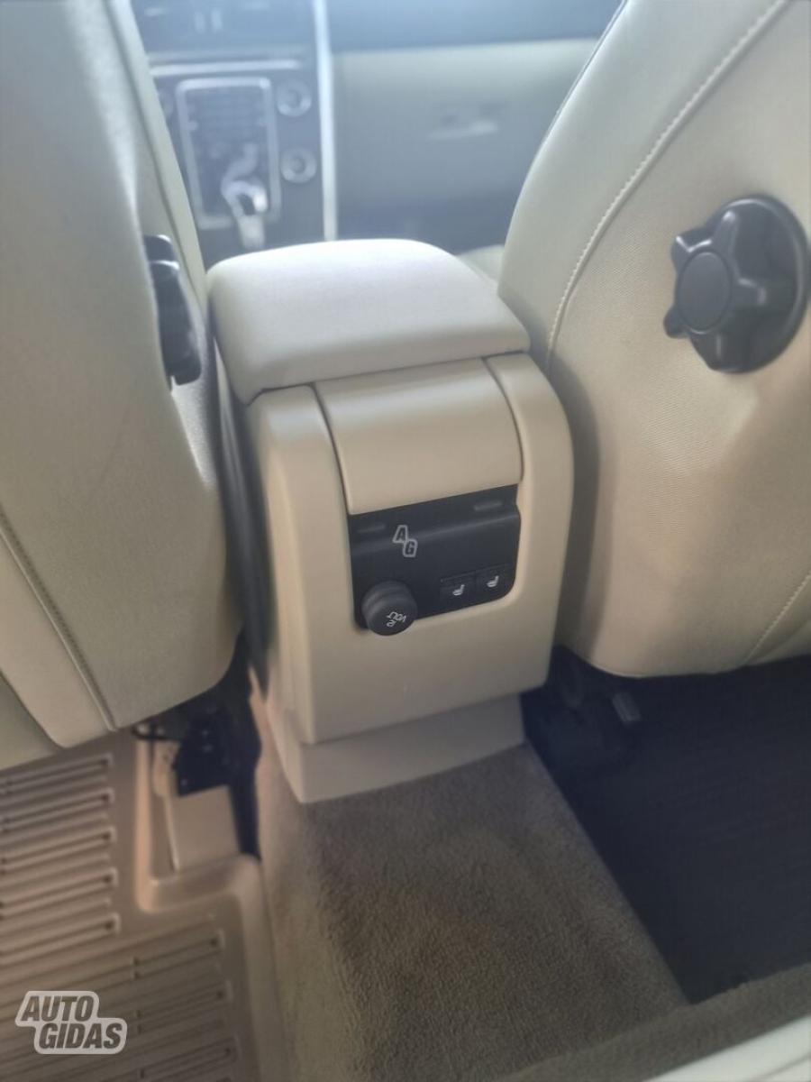 White Volvo XC60 2013 in Ignalina, with an engine capacity of 2.40 L and mileage of 354 thousand km for 11000 €, photo 12 on AUTOMOTO.COM.LV