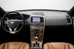 White Volvo XC60 2013 in Tallinn, with an engine capacity of 2.40 L and mileage of 199 thousand km for 14999 €, photo 14 on AUTOMOTO.COM.LV
