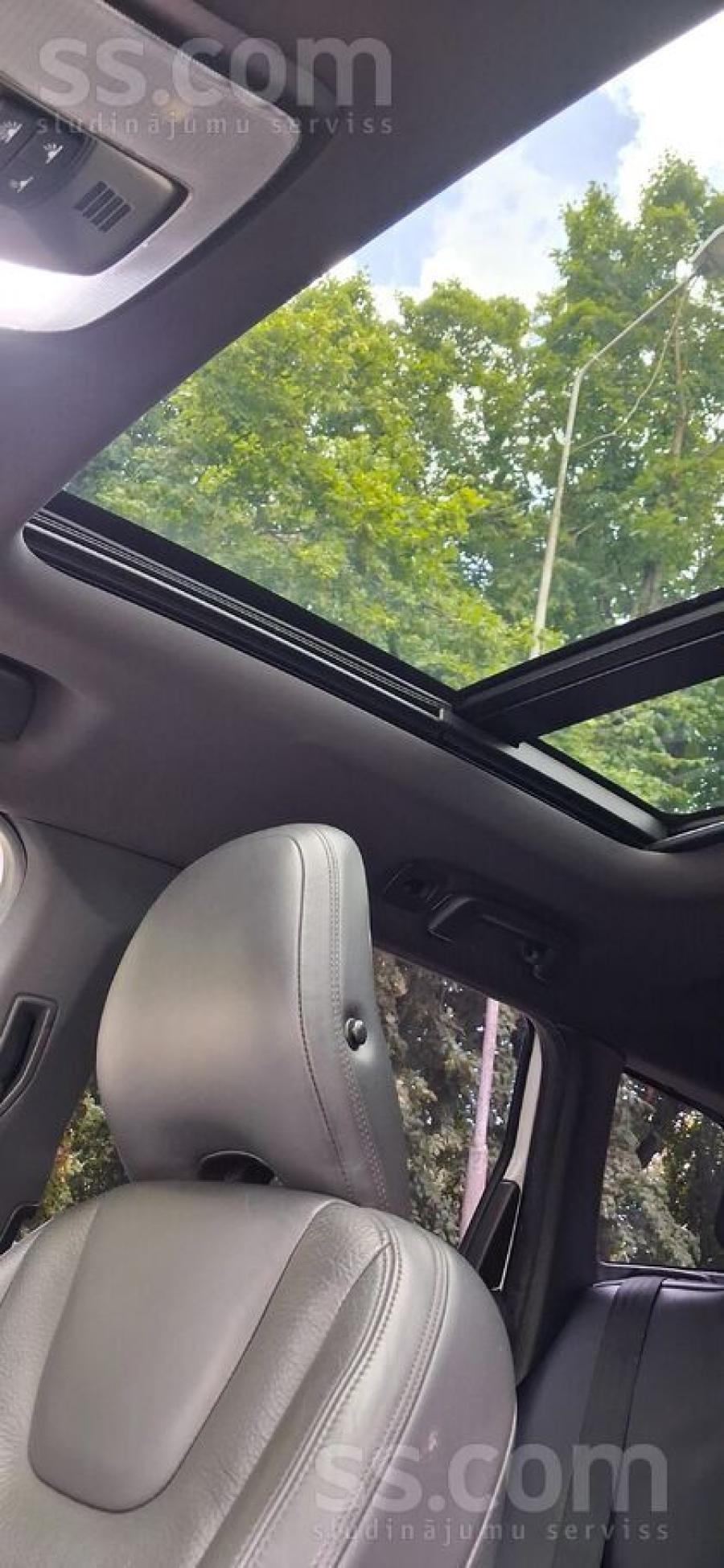 Balts Volvo XC60 2013 Jelgava, ar dzinēja tilpumu 2.00 L un nobraukumu 258 tūkst. km par 13700 €, foto 8 vietnē AUTOMOTO.COM.LV