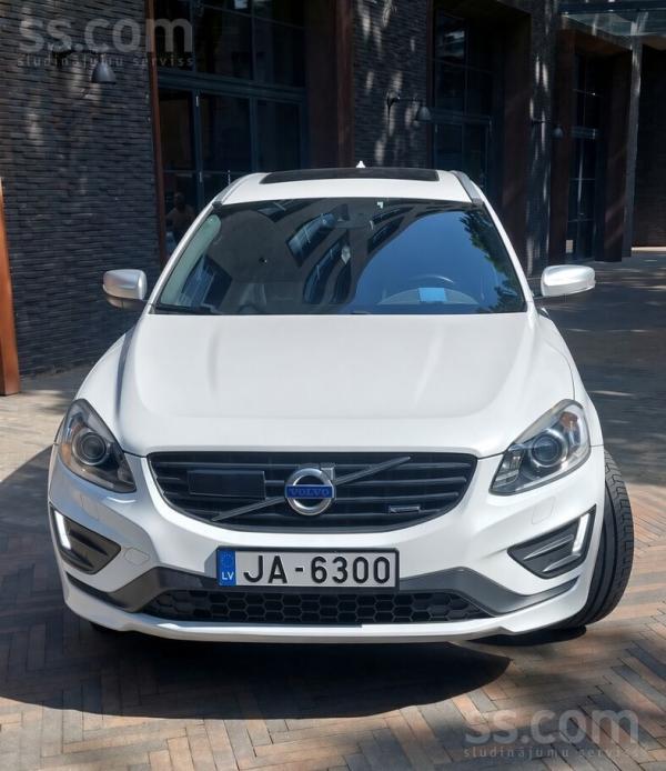 White Volvo XC60 2013 in Riga, with an engine capacity of 2.40 L and mileage of 235 thousand km for 13950 €, photo 1 on AUTOMOTO.COM.LV