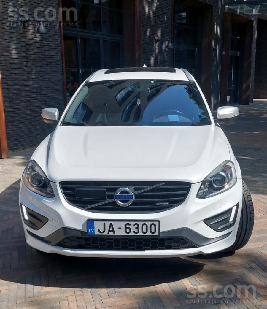 White Volvo XC60 2013 in Riga, with an engine capacity of 2.40 L and mileage of 235 thousand km for 13950 €, photo 1 on AUTOMOTO.COM.LV