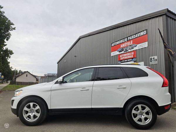 Balts Volvo XC60 2013 Šauļi, ar dzinēja tilpumu 1.98 L un nobraukumu 280 tūkst. km par 8950 €, foto 6 vietnē AUTOMOTO.COM.LV