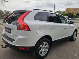 Balts Volvo XC60 2013 Šauļi, ar dzinēja tilpumu 1.98 L un nobraukumu 280 tūkst. km par 8950 €, foto 9 vietnē AUTOMOTO.COM.LV