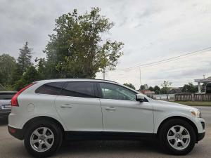 Balts Volvo XC60 2013 Šauļi, ar dzinēja tilpumu 1.98 L un nobraukumu 280 tūkst. km par 8950 €, foto 10 vietnē AUTOMOTO.COM.LV