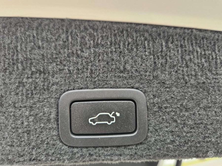 Balts Volvo XC60 2013 Šauļi, ar dzinēja tilpumu 1.98 L un nobraukumu 280 tūkst. km par 8950 €, foto 23 vietnē AUTOMOTO.COM.LV