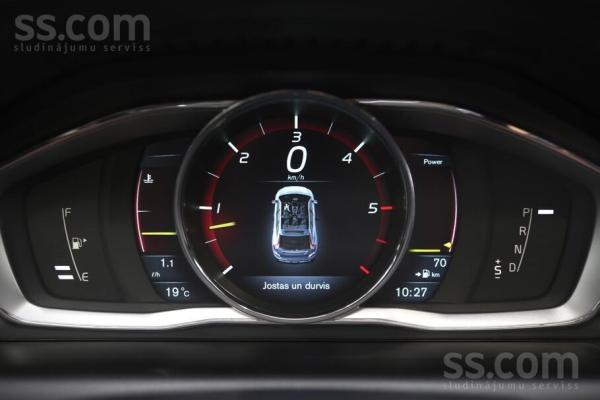 Белый Вольво ХС60 2013 в Рига, объемом двигателя 2.40 л и пробегом 166 тыс. км за 10995 €, фото 7 на AUTOMOTO.COM.LV