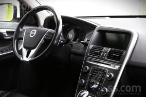 White Volvo XC60 2013 in Riga, with an engine capacity of 2.40 L and mileage of 166 thousand km for 10995 €, photo 13 on AUTOMOTO.COM.LV