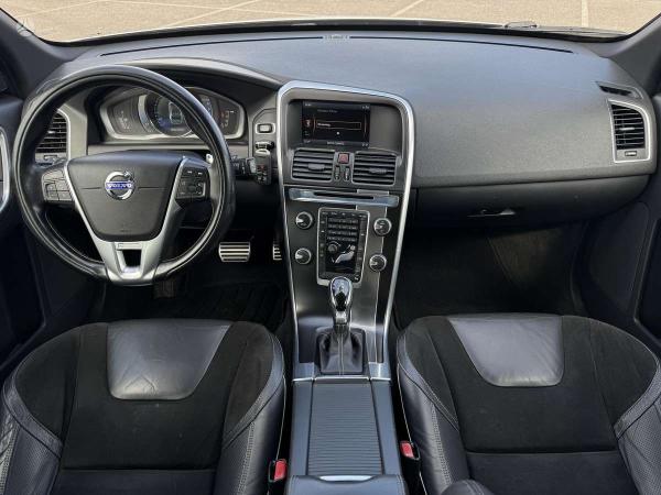 Balts Volvo XC60 2013 Viļņa, ar dzinēja tilpumu 2.40 L un nobraukumu 213 tūkst. km par 11390 €, foto 2 vietnē AUTOMOTO.COM.LV