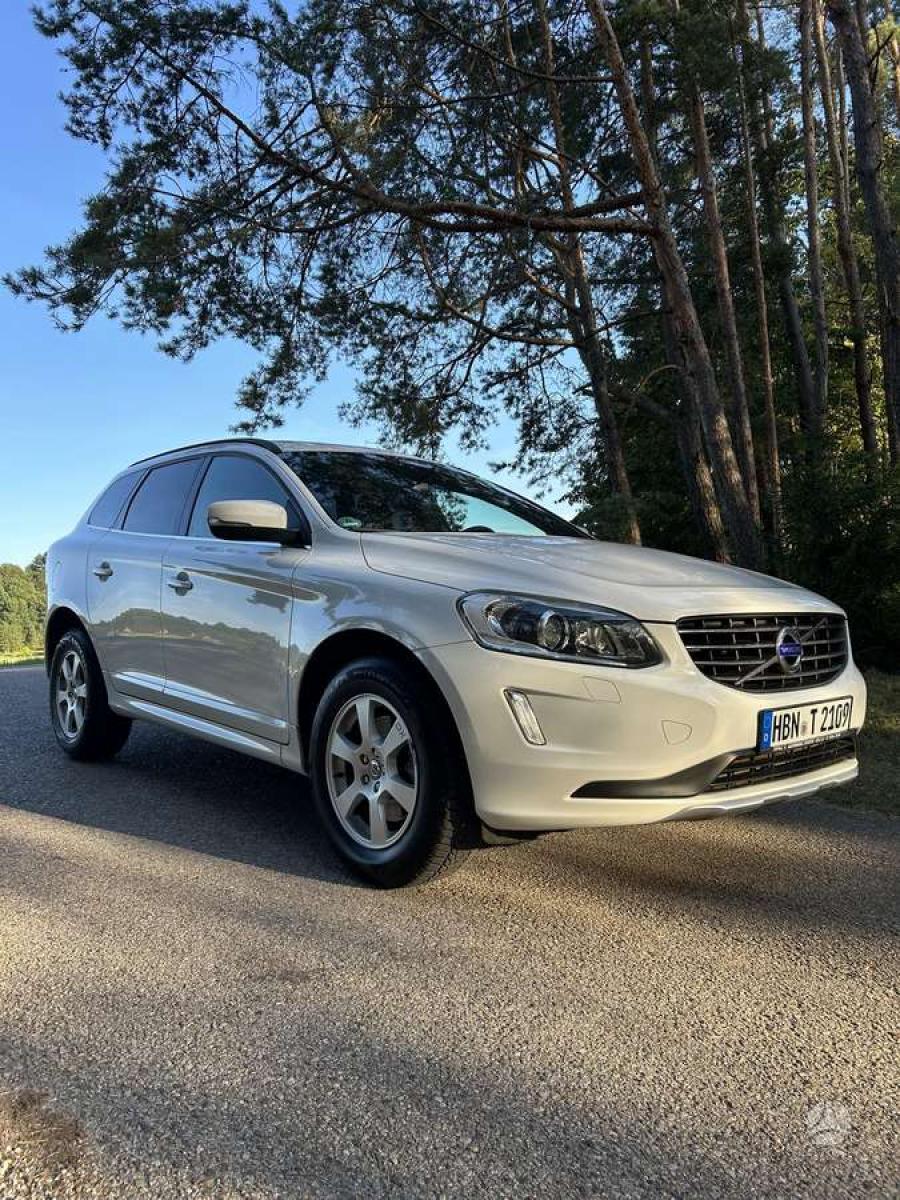 Balts Volvo XC60 2013 Kauņa, ar dzinēja tilpumu 1.97 L un nobraukumu 257 tūkst. km par 6490 €, foto 1 vietnē AUTOMOTO.COM.LV