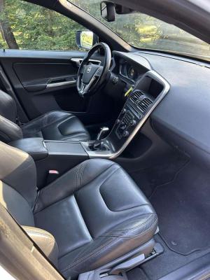 Balts Volvo XC60 2013 Kauņa, ar dzinēja tilpumu 1.97 L un nobraukumu 257 tūkst. km par 6490 €, foto 15 vietnē AUTOMOTO.COM.LV