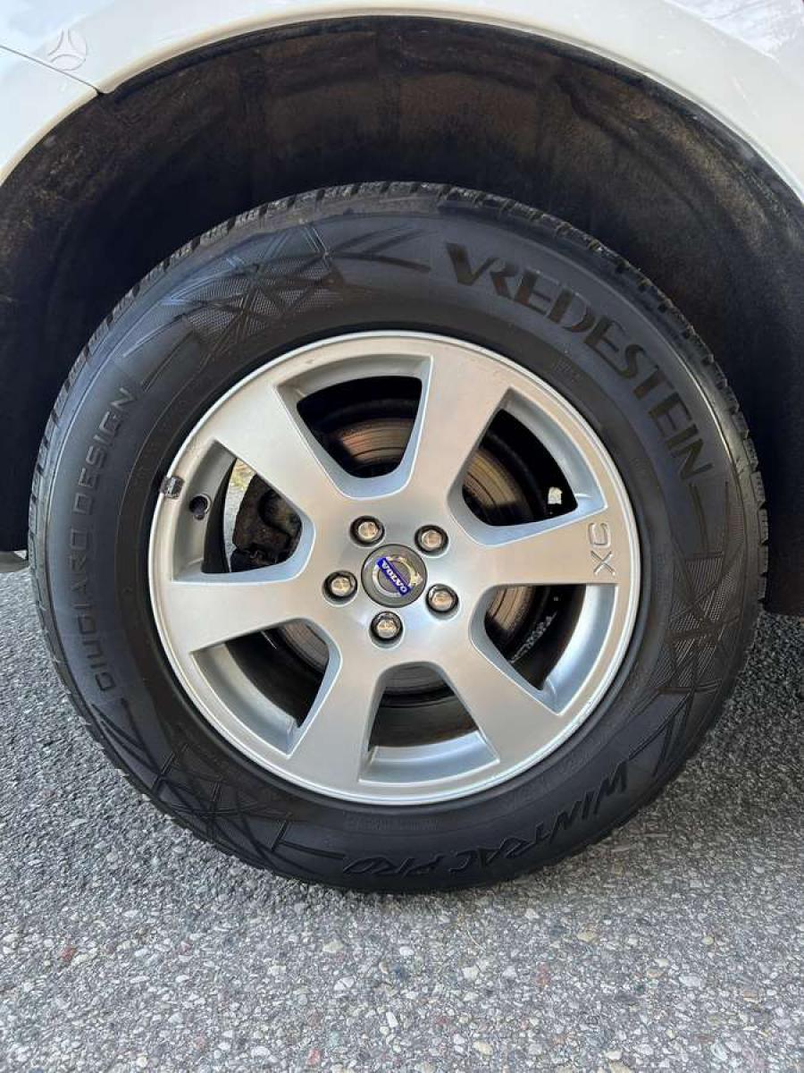 Balts Volvo XC60 2013 Kauņa, ar dzinēja tilpumu 1.97 L un nobraukumu 257 tūkst. km par 6490 €, foto 17 vietnē AUTOMOTO.COM.LV