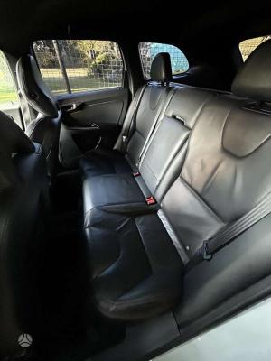 Balts Volvo XC60 2013 Kauņa, ar dzinēja tilpumu 1.97 L un nobraukumu 257 tūkst. km par 6490 €, foto 21 vietnē AUTOMOTO.COM.LV